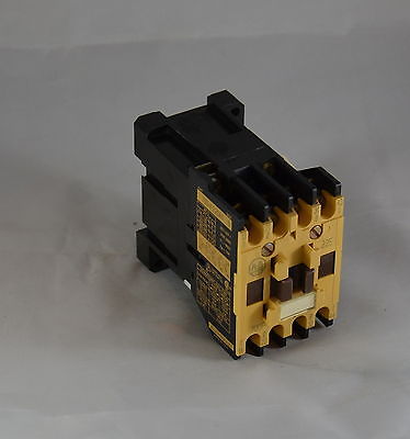 700-F220A1 (110V50HZ, 120V60HZ) - Allen Bradley - Motor Control Relay ...