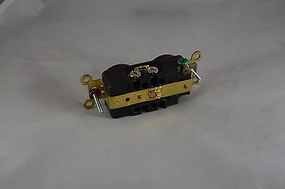 HBL5252 - Plug - Hubbell – 3JIndustry